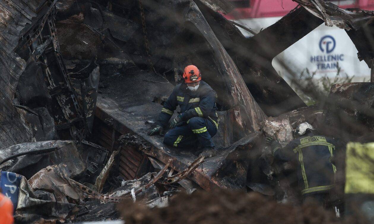 Τραγωδία στα Τέμπη: Στους 57 οι νεκροί, λέει η ιατροδικαστής Ρουμπίνη ...