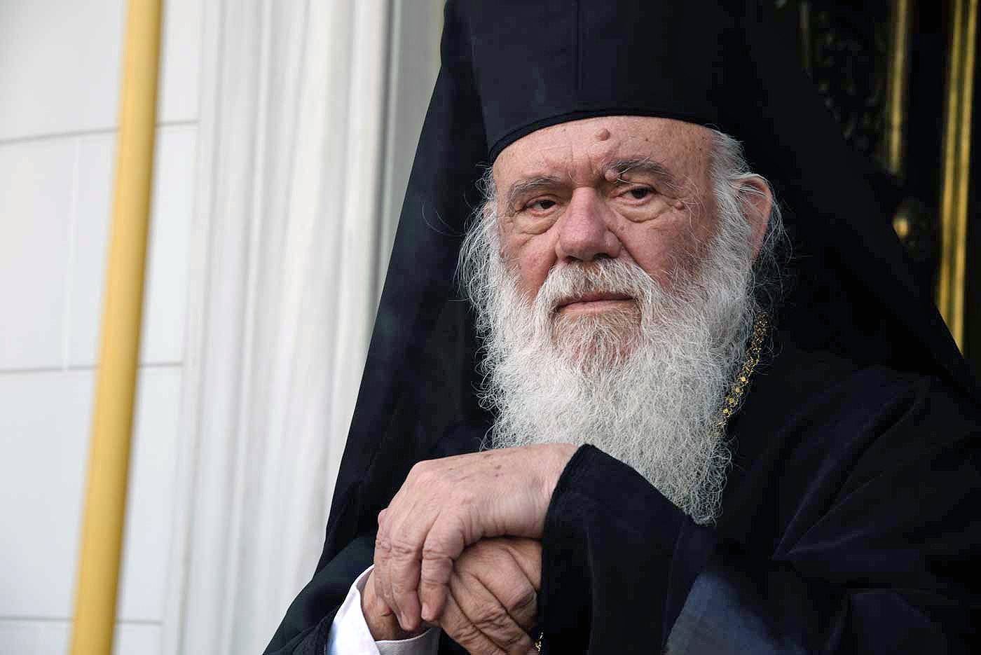 Κάθετος ο Ιερώνυμος για τα ομόφυλα ζευγάρια: Δεν με ενοχλεί η συμβίωση ...