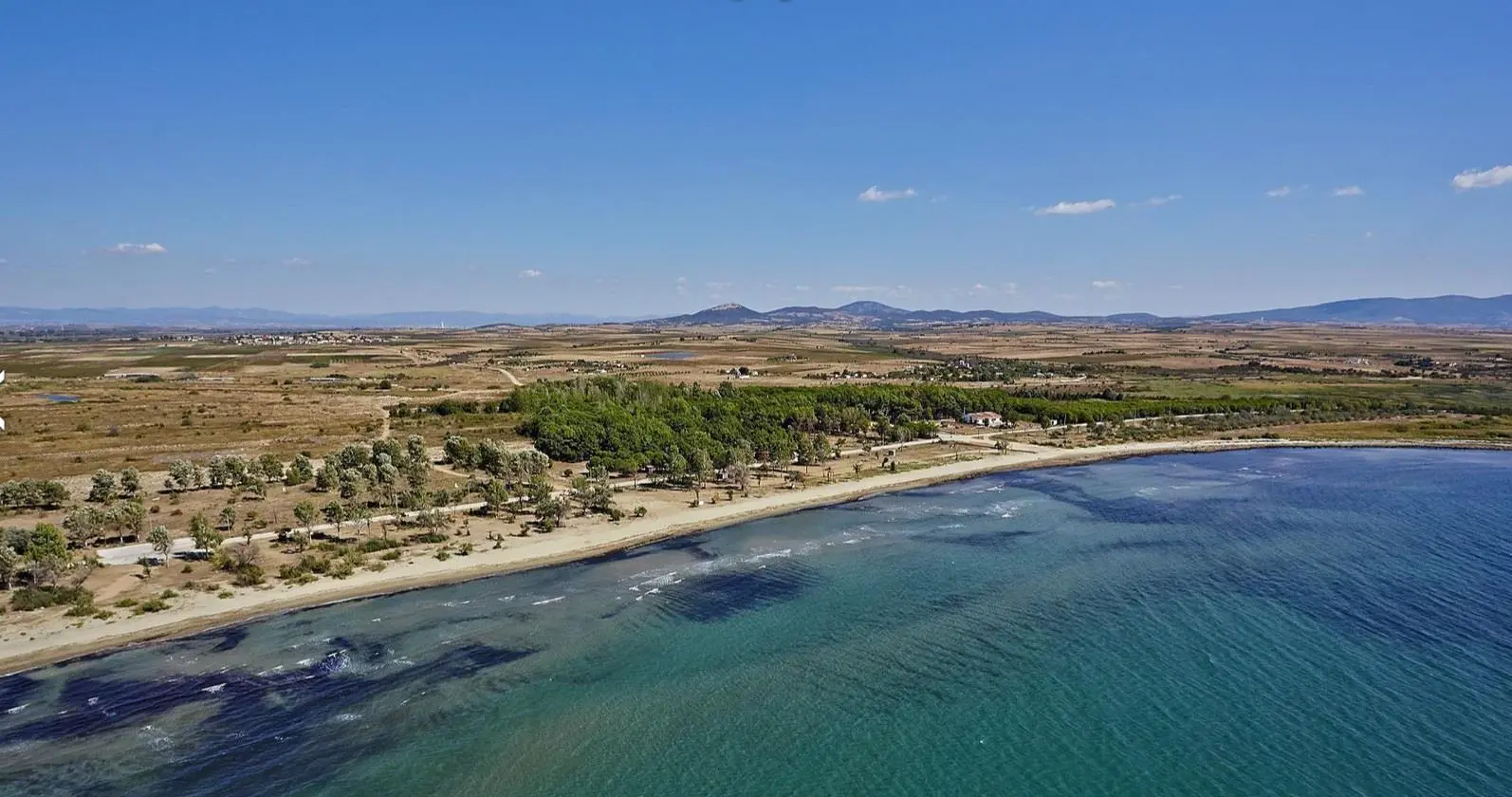 Συμβαίνει τώρα: Φουσκωτό με παιδάκι, παρασύρθηκε απο τους ανέμους στον ...